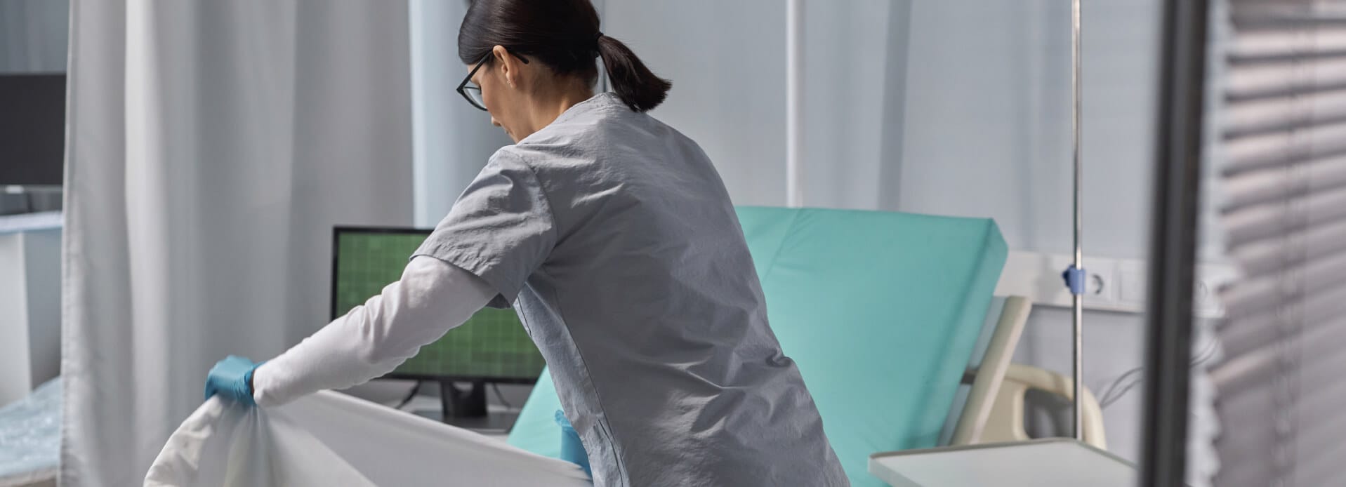 Linen Trolleys - Agile Medical